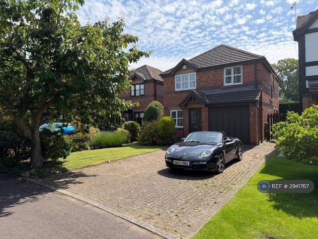 Cheviot Avenue, Lytham St. Annes, FY8 4 bed detached house to rent £2,250 pcm £519 pw