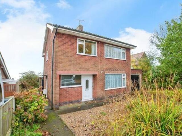 Chewton Avenue, Eastwood, 3 Bedroom Detached