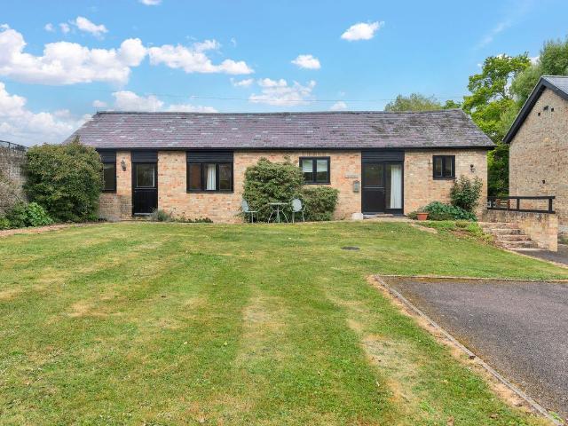 Cheyney Street, Steeple Morden SG8, 2 bed detached bungalow to rent, £1,300 pcm | PrimeLocation