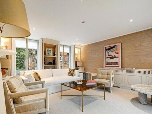 Cheyne Gardens, Chelsea, 2 Bedroom Detached