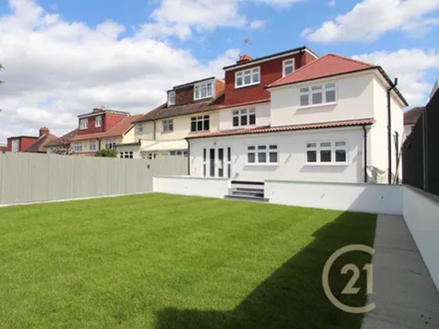 Cheyne Hill, Villiers Avenue, London, KT5 8BD, United Kingdom | 1 bed house for rent #167692667 | Rentberry