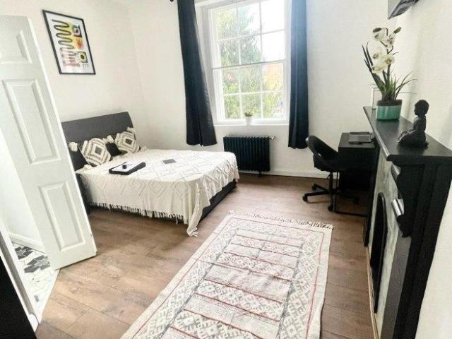 Cheyne Walk 9 bed house share to rent £6,048 pcm £1,396 pw