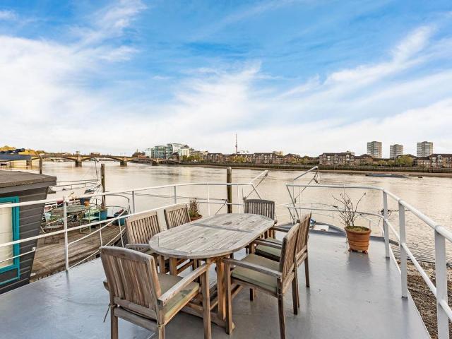 Cheyne Walk, Chelsea SW10, 2 bed houseboat to rent, £4,000 pcm | PrimeLocation