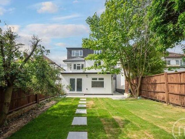Cheyne Walk, Hendon, 6 Bedroom Semi detached