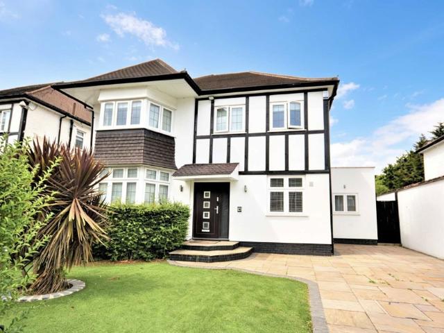 Cheyne Walk, London NW4, 5 bed semi detached house to rent, £4,650 pcm | PrimeLocation