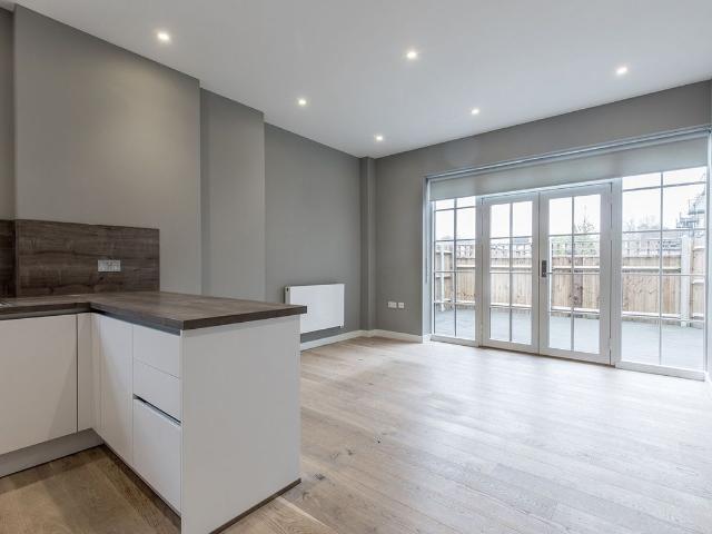 Cheam Common Road, Worcester Park KT4, 1 bed flat to rent, £1,675 pcm | PrimeLocation