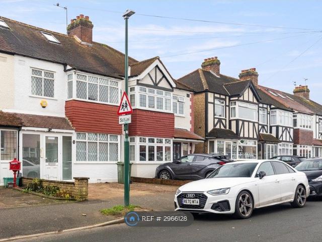 Cheam, Sutton SM3, Studio to rent, £895 pcm | PrimeLocation