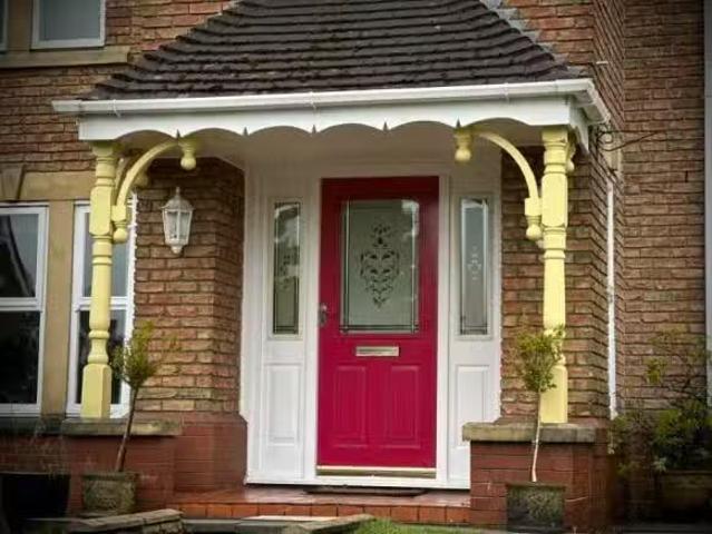 Cozy 4 bedroom detached house for rent in 13 Aire Drive, Bolto.