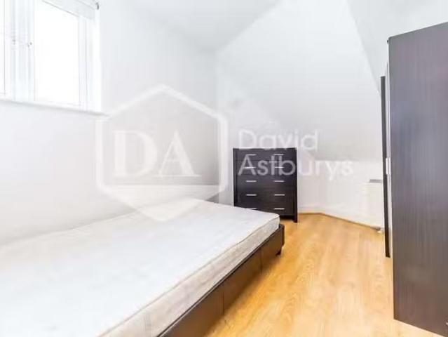Deal! 4 bedroom flat to rent in Holloway, London