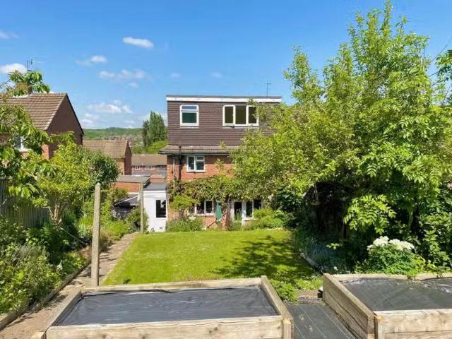Just in! 4 bedroom house for rent in Chaucer Close, BERKHAMSTE.