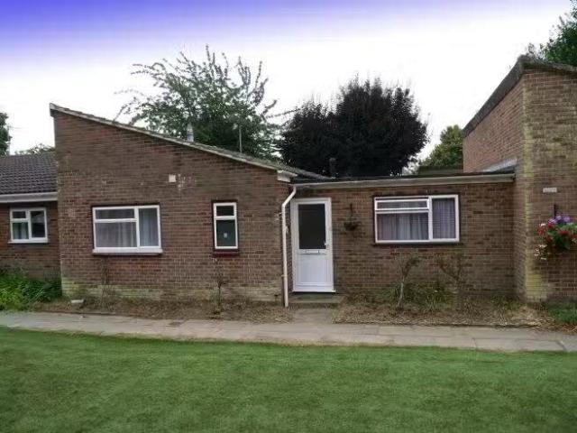 Rental! 4 bedroom house share for rent in Bishops Way, CT2