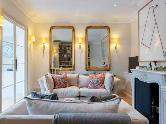 For Rent! 4 BR Henning Street