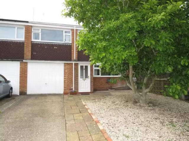 New 4 BR Horwood Gardens, BASINGSTOKE