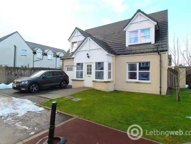 Charming 4 BR Property to rent in Baillie Drive, Alford, Aberd.