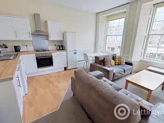 Cheap 4 BR Property to rent in Rankeillor Street, Edinburgh, EH8