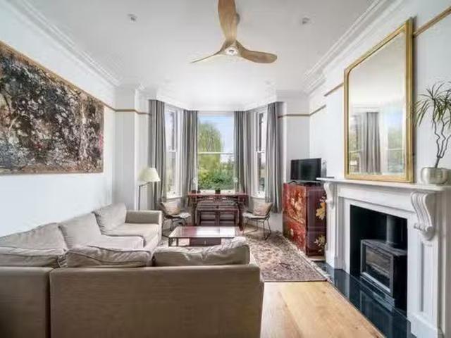 Cheap 6 BR Dalgarno Gardens