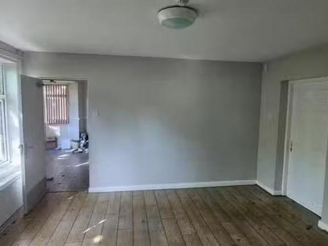 For Rent! 9 bedroom detached house for rent in Villa Walk, Bir.