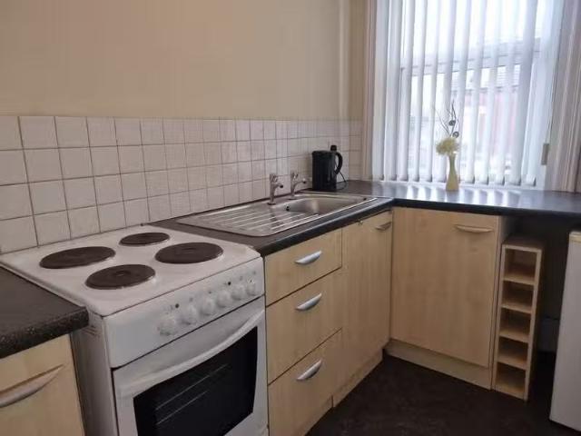 Cozy 1 BA Studio apartment for rent in 218 Balby Road, Balby.