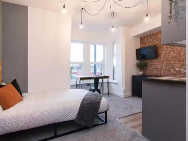 Cheap 1 BA Studio flat for rent in London Road, Derby, DE24