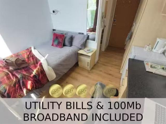 Deal! 1 BA Studio flat for rent in Room 6 Unihouse Chambers, B29