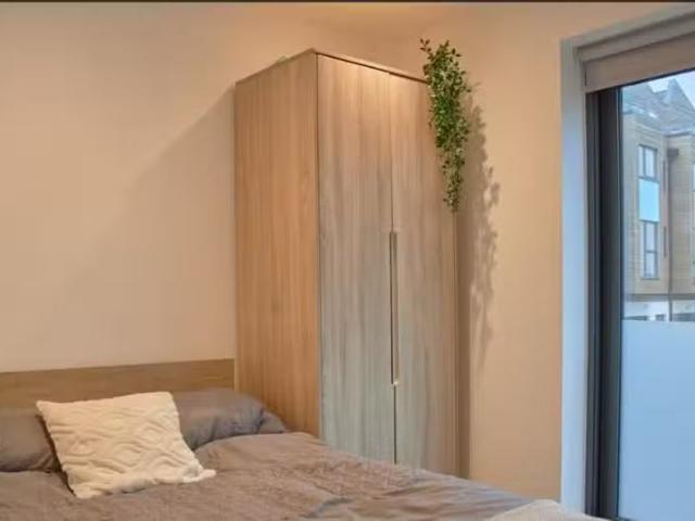 Cheap 1 BA Studio flat for rent in 99 Paintworks, Arnos Vale.
