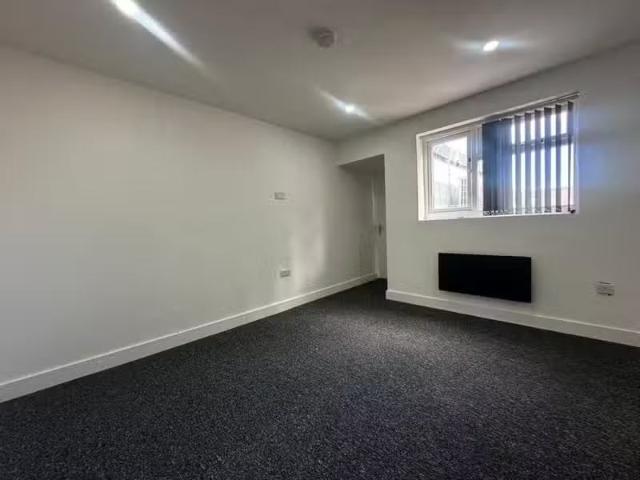Cheap 1 BA 1 bedroom apartment for rent in Cradley Heath, B64