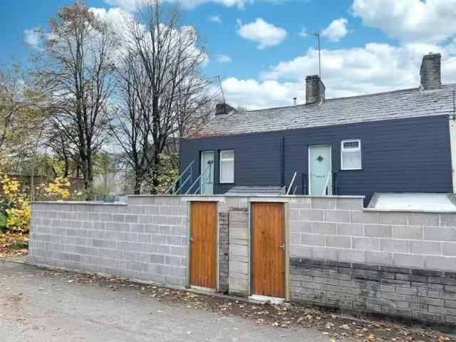 Cheap 1 BA 1 bedroom apartment for rent in Duckworth Street, D.