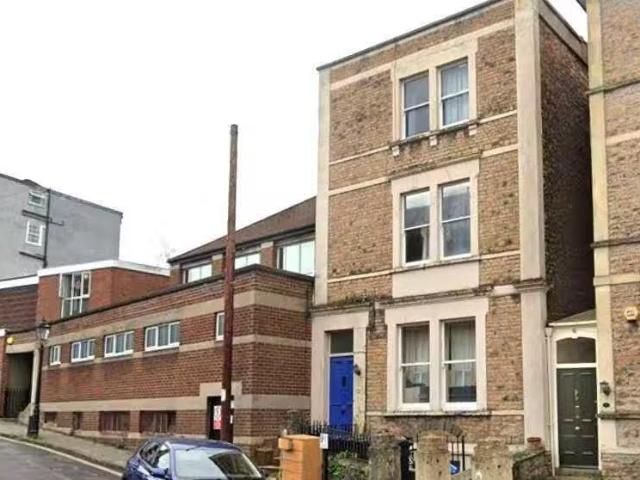 Cozy 1 BA 1 bedroom apartment for rent in First Floor Rear Fla.
