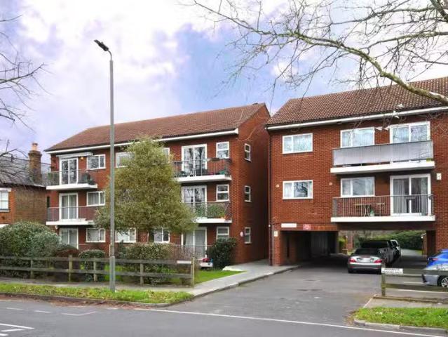 Deal! 1 BA 1 bedroom apartment for rent in Knights Court, 85 K.