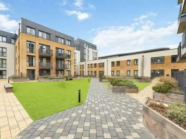 Charming 1 BA 1 bedroom apartment for rent in Howard Court, HP11