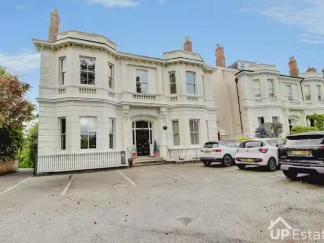 Charming 1 BA 1 bedroom apartment for rent in Lillington Road.