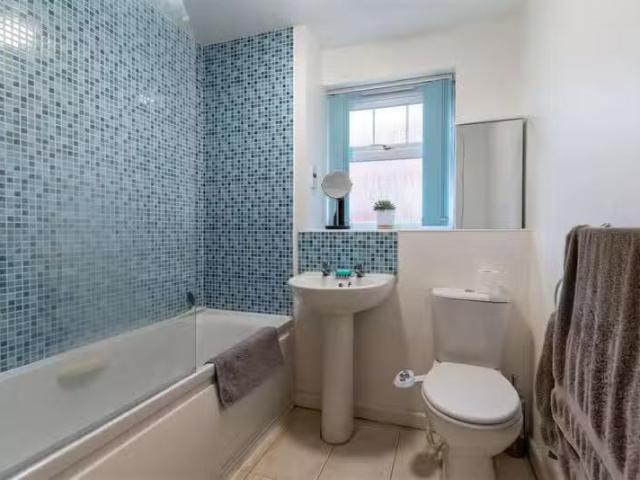Cheap 1 BA 1 bedroom apartment for rent in Monyhull Hall Road.