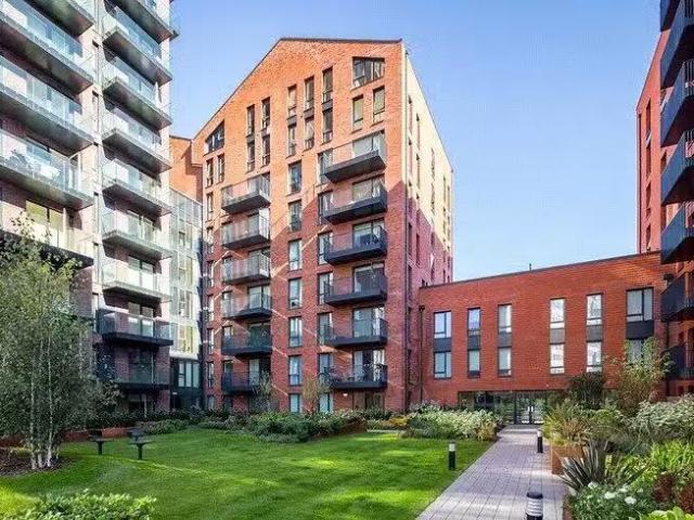 Unique 1 BA 1 bedroom apartment for rent in Snowhill Wharf, Sh.