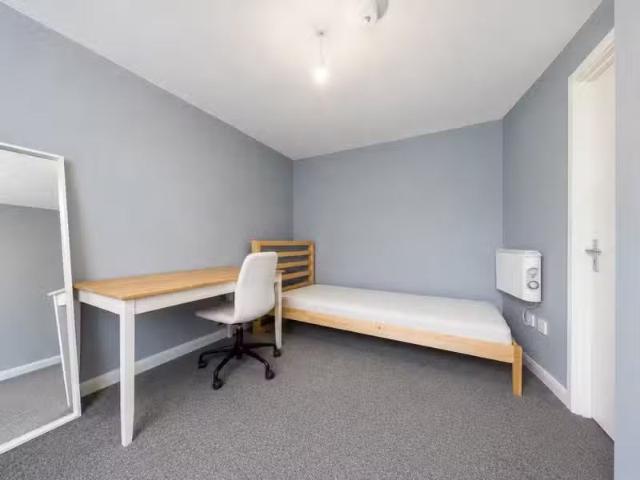 Unique 1 BA 1 bedroom apartment for rent in Shaftesbury Place.