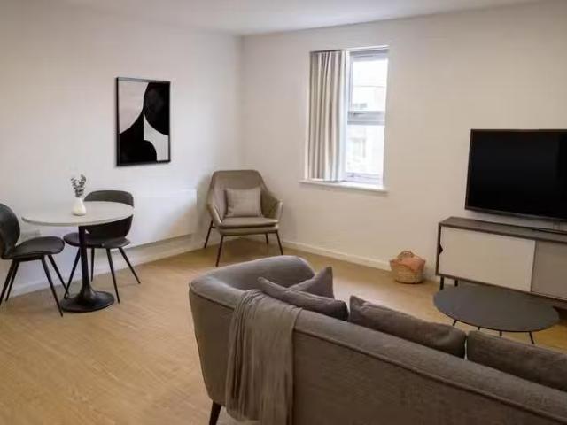 Cheap 1 BA 1 bedroom apartment for rent in Spot, 124 Deansgate.