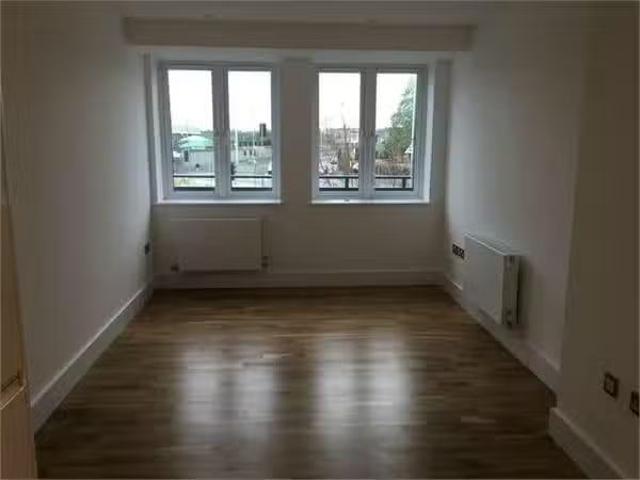 Deal! 1 BA 1 bedroom apartment for rent in Swanfield Road, Wal.