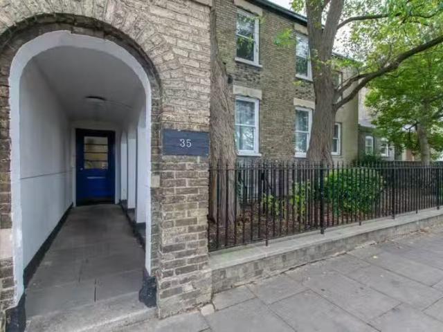 Deal! 1 BA 1 bedroom apartment for rent in Parkside, Cambridge.