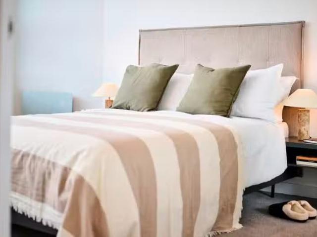 Cozy 1 BA 1 bedroom apartment for rent in The Octagon 1 Grea.