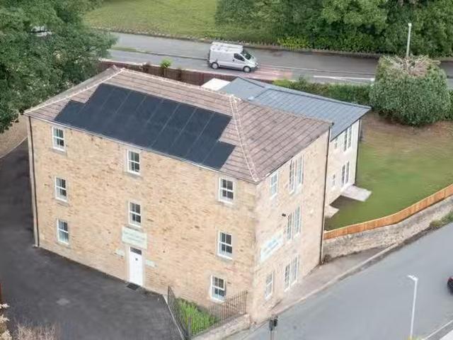 Nice 1 BA 1 bedroom apartment for rent in The Old Silk Mill Ap.