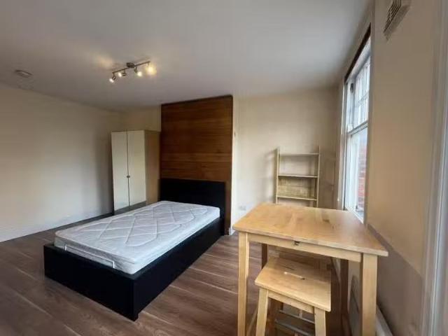 Cheap 1 BA 1 bedroom flat for rent in Maxwell Road, Northwood.