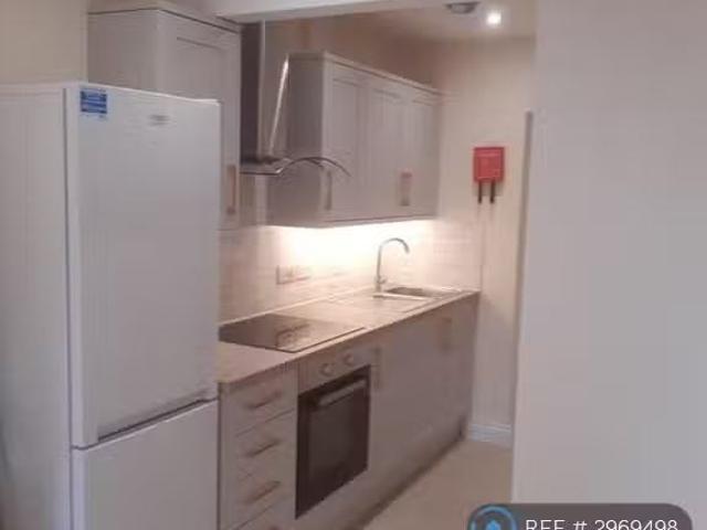 Charming 1 BA 1 bedroom flat for rent in North Parade, Derby.
