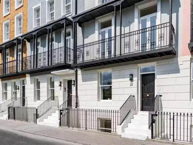 Unique 1 BA 1 bedroom flat for rent in Albion Place, Ramsgate.