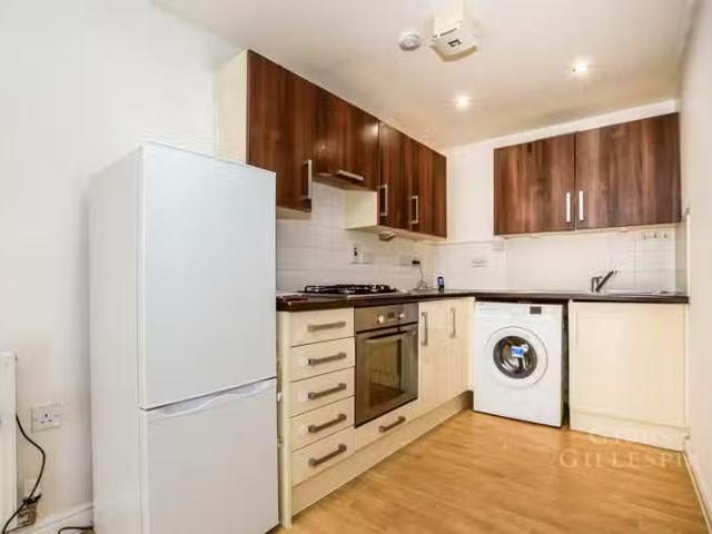 Nice 1 BA 1 bedroom flat for rent in Alder Brook, 14 20 High S.