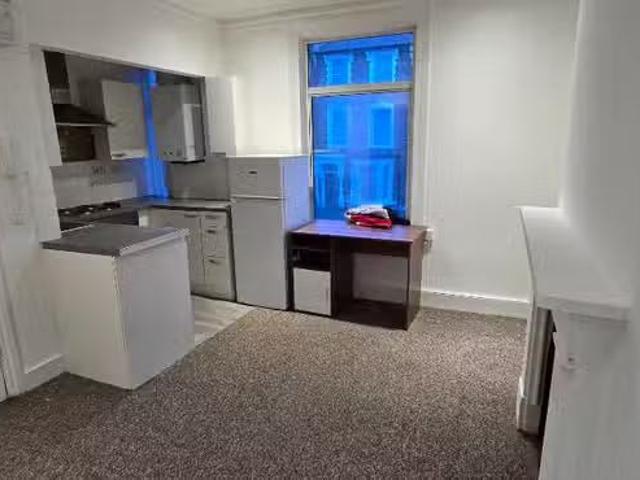 Rental! 1 BA 1 bedroom flat for rent in Bodney Road, London, E8