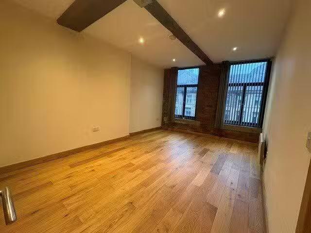 Nice 1 BA 1 bedroom flat for rent in Broad Street, Bradford, W.