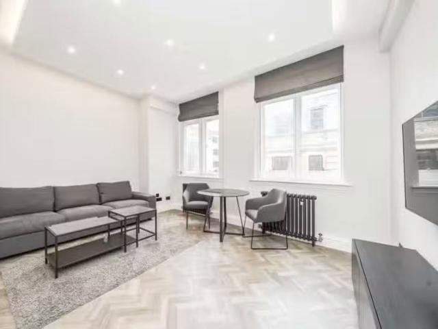 For Rent! 1 BA 1 bedroom flat for rent in Creechurch Lane, Cit.