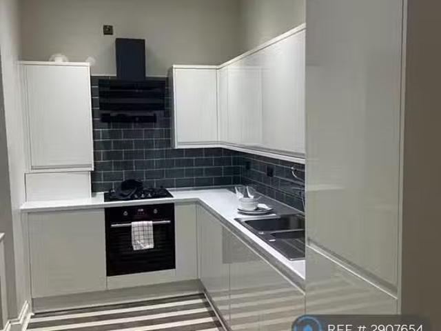 Cheap 1 BA 1 bedroom flat for rent in Derby Road, Burton On Tr.