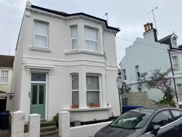 Just in! 1 BA 1 bedroom flat for rent in Eriswell Road Worthin.