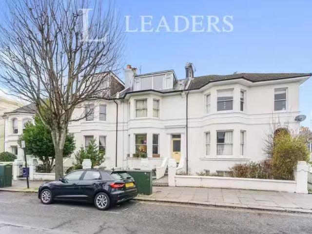 Cheap 1 BA 1 bedroom flat for rent in Goldstone Villas, Hove.