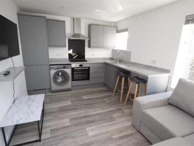 Charming 1 BA 1 bedroom flat for rent in Park Hill, Shirehampt.